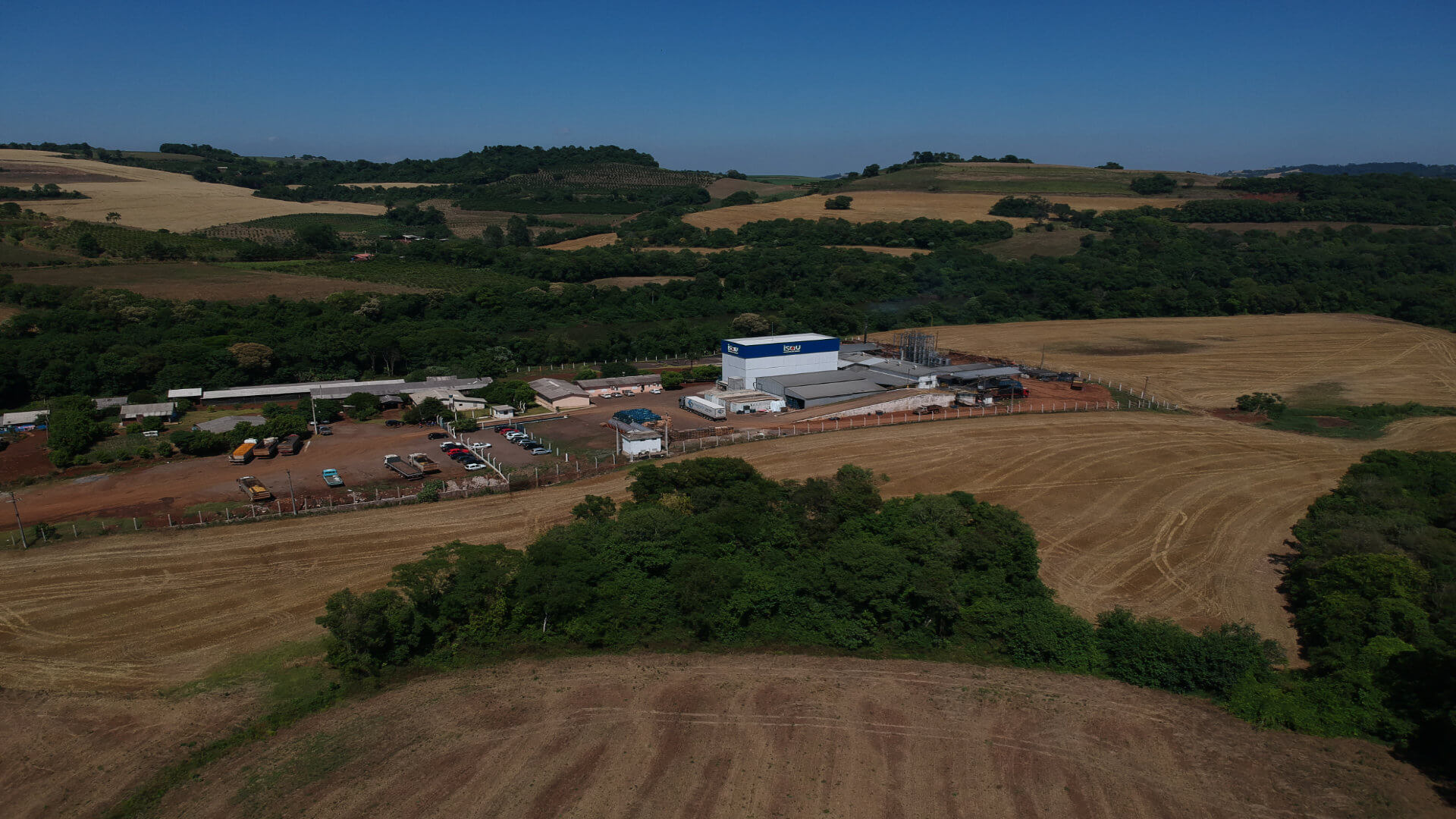 ISAU - Laranjas cultivadas por agricultores familiares